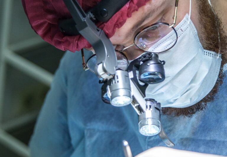 How to Decide Which Medical Schools to Apply to (12 Important Factors ...